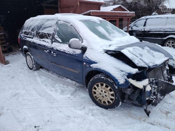 Chrysler Grand Voyager 2003 in Marijampole, with an engine capacity of 3.30 L and mileage of 2 thousand km for 400 €, photo 4 on AUTOMOTO.COM.LV