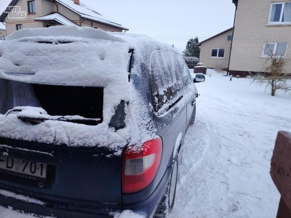 Chrysler Grand Voyager 2003 in Marijampole, with an engine capacity of 3.30 L and mileage of 2 thousand km for 400 €, photo 5 on AUTOMOTO.COM.LV