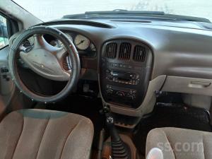 Chrysler Grand Voyager 2003 in Rezekne, with an engine capacity of 2.50 L and mileage of 410 thousand km for 1100 €, photo 7 on AUTOMOTO.COM.LV