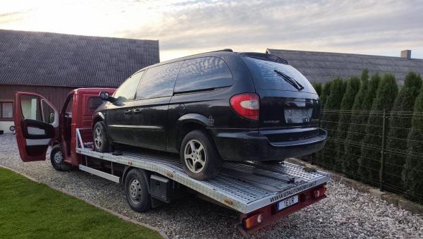 Chrysler Grand Voyager 2003 in Marijampole, with an engine capacity of 2.50 L and mileage of 300 thousand km for 350 €, photo 1 on AUTOMOTO.COM.LV