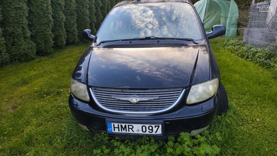 Chrysler Grand Voyager 2003 in Marijampole, with an engine capacity of 2.50 L and mileage of 300 thousand km for 350 €, photo 5 on AUTOMOTO.COM.LV