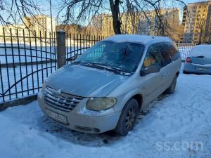 Chrysler Grand Voyager 2004 Rīga, ar dzinēja tilpumu 3.30 L un nobraukumu 366 tūkst. km par 500 €, foto  vietnē AUTOMOTO.COM.LV