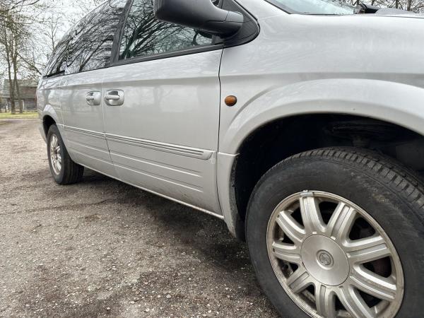 Chrysler Grand Voyager 2005 Druskininkai, ar dzinēja tilpumu 2.80 L un nobraukumu 364 tūkst. km par 850 €, foto 6 vietnē AUTOMOTO.COM.LV