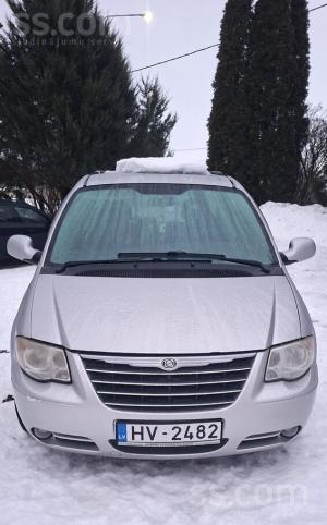 Chrysler Grand Voyager 2005 in Daugavpils, with an engine capacity of 2.80 L and mileage of 342 thousand km for 1000 €, photo  on AUTOMOTO.COM.LV