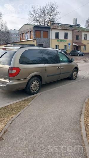 Chrysler Grand Voyager 2005 in Riga, with an engine capacity of 2.80 L and mileage of 0 thousand km for 900 €, photo  on AUTOMOTO.COM.LV