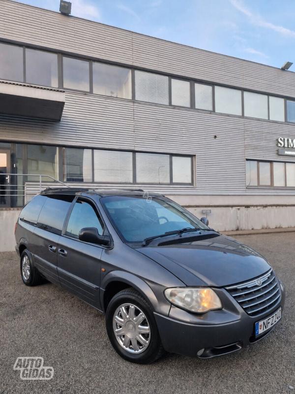 Chrysler Grand Voyager 2005 in Vilnius, with an engine capacity of 2.80 L and mileage of 270 thousand km for 2500 €, photo 2 on AUTOMOTO.COM.LV