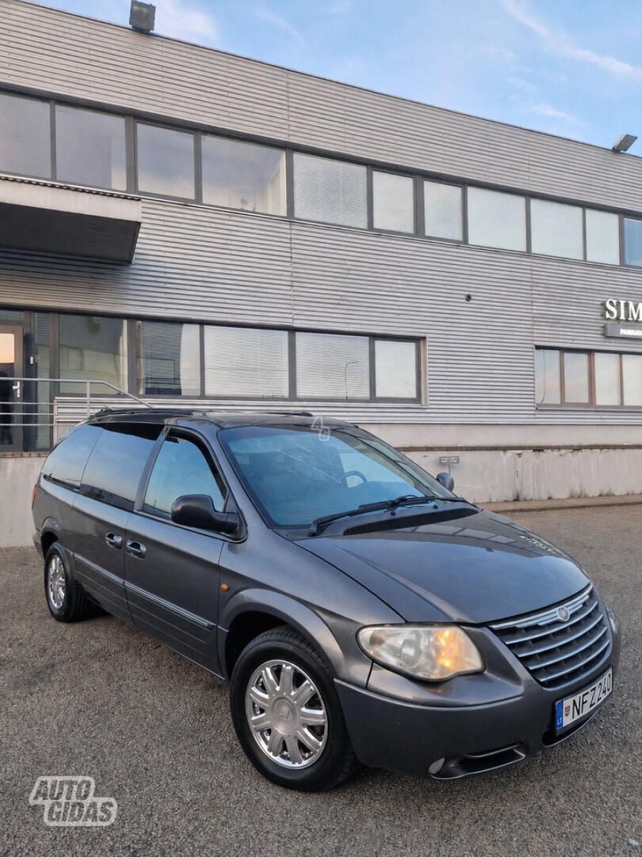 Chrysler Grand Voyager 2005 in Vilnius, with an engine capacity of 2.80 L and mileage of 270 thousand km for 2500 €, photo 3 on AUTOMOTO.COM.LV