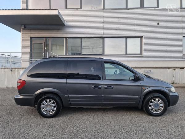 Chrysler Grand Voyager 2005 in Vilnius, with an engine capacity of 2.80 L and mileage of 270 thousand km for 2500 €, photo 3 on AUTOMOTO.COM.LV