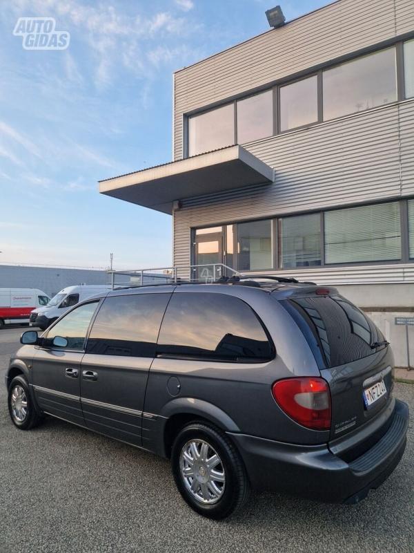 Chrysler Grand Voyager 2005 in Vilnius, with an engine capacity of 2.80 L and mileage of 270 thousand km for 2500 €, photo 5 on AUTOMOTO.COM.LV