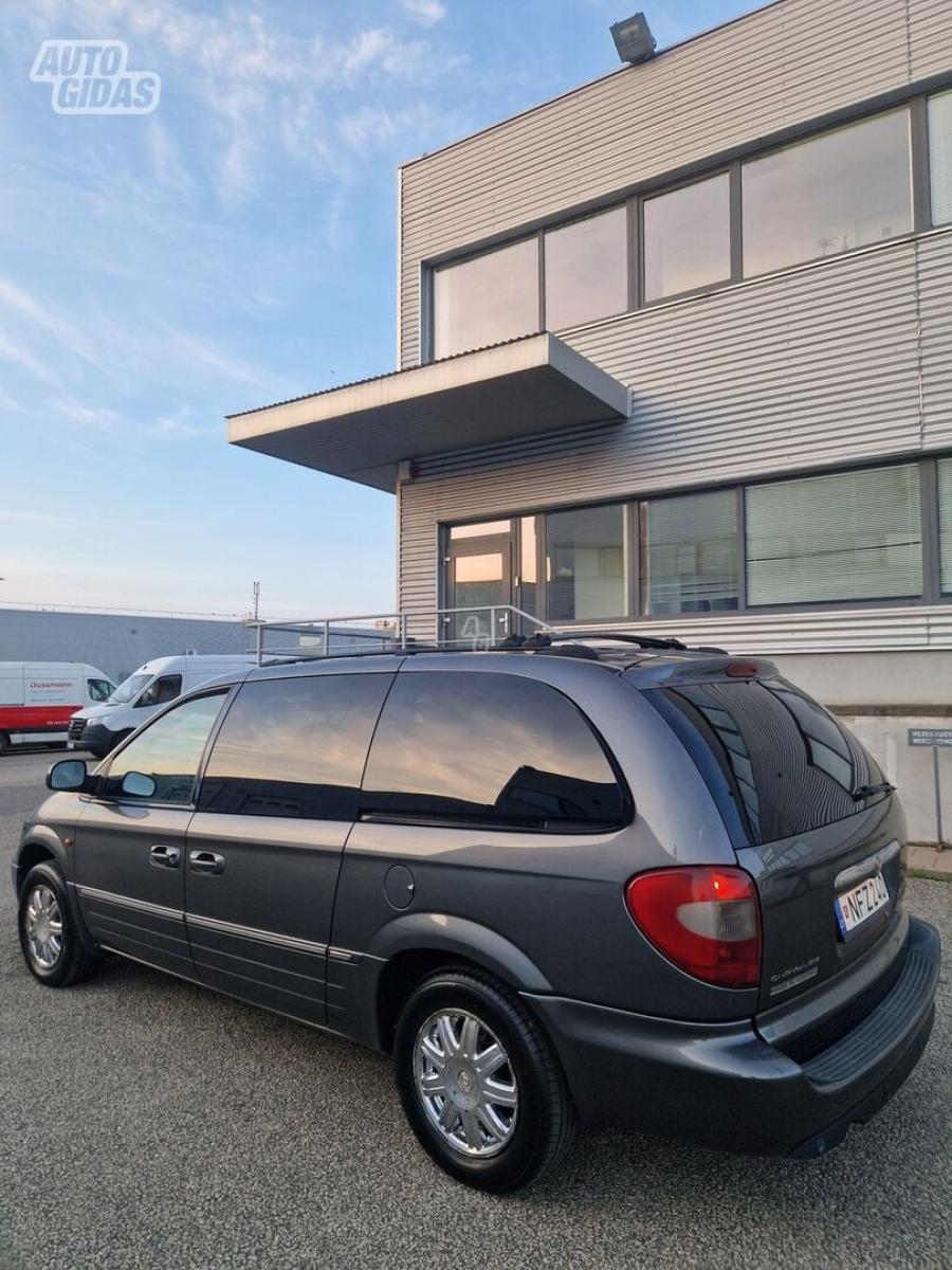 Chrysler Grand Voyager 2005 in Vilnius, with an engine capacity of 2.80 L and mileage of 270 thousand km for 2500 €, photo 6 on AUTOMOTO.COM.LV