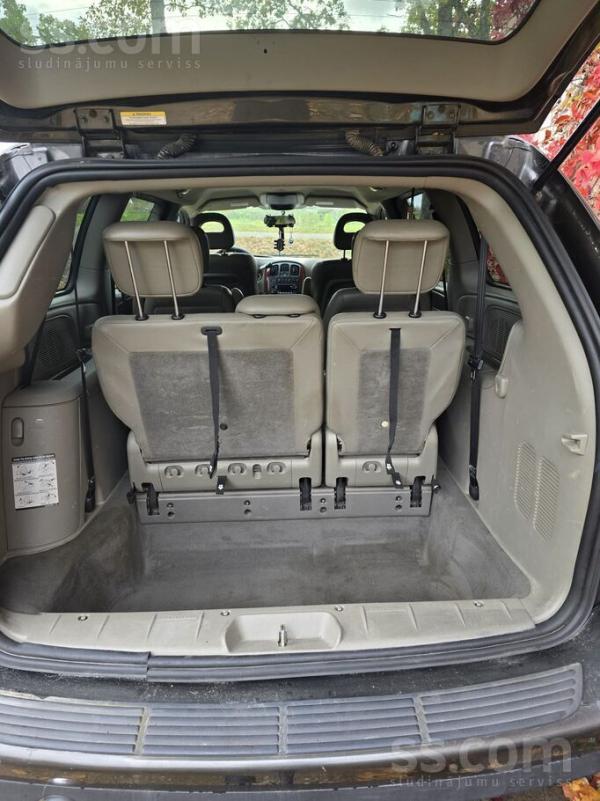 Chrysler Grand Voyager 2005 Valmiera vietnē Chrysler Grand Voyager 2005 Valmiera, ar dzinēja tilpumu 3.30 L un nobraukumu 275 tūkst. km par 2600 €, foto 9 vietnē AUTOMOTO.COM.LV