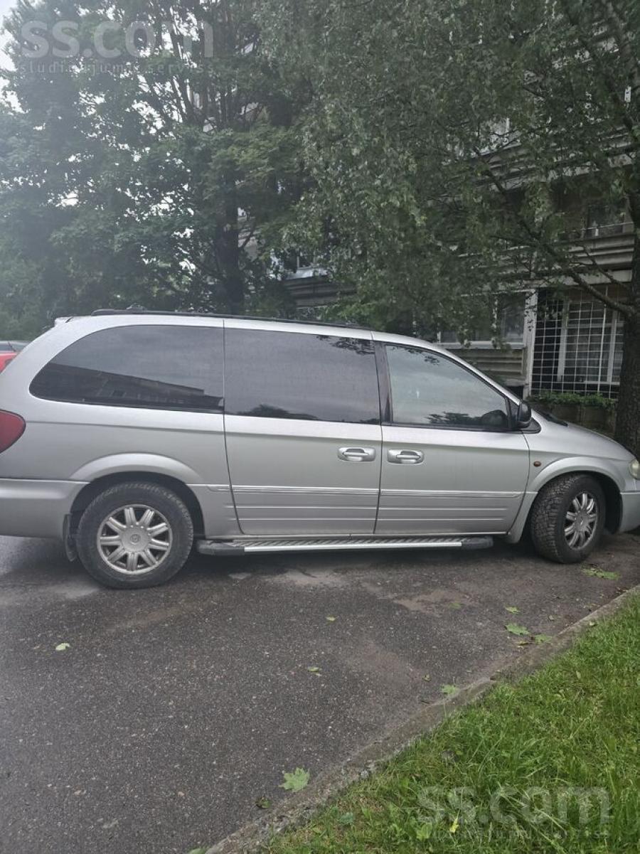 Chrysler Grand Voyager 2006 Rīga, ar dzinēja tilpumu 2.80 L un nobraukumu 374 tūkst. km par 4300 €, foto 1 vietnē AUTOMOTO.COM.LV