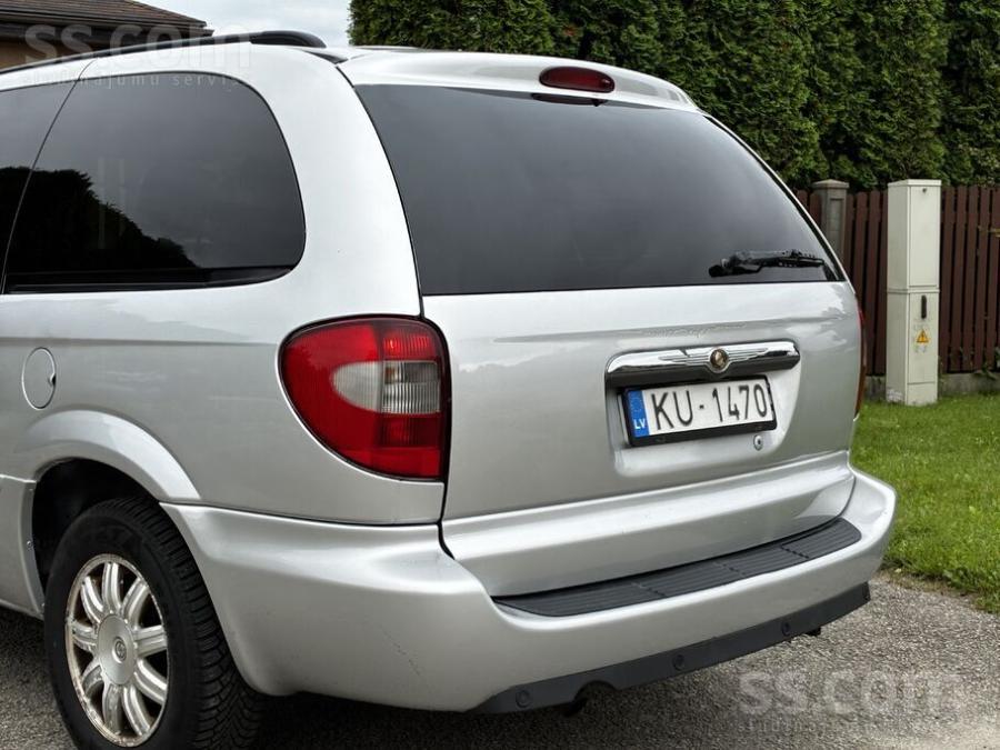 Chrysler Grand Voyager 2007 Rīga, ar dzinēja tilpumu 2.80 L un nobraukumu 282 tūkst. km par 2700 €, foto 8 vietnē AUTOMOTO.COM.LV