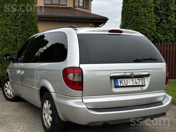Chrysler Grand Voyager 2007 Rīga, ar dzinēja tilpumu 2.80 L un nobraukumu 282 tūkst. km par 2700 €, foto 9 vietnē AUTOMOTO.COM.LV