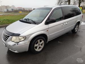 Chrysler Grand Voyager 2007 in Panevezys, with an engine capacity of 2.80 L and mileage of 300 thousand km for 650 €, photo 4 on AUTOMOTO.COM.LV