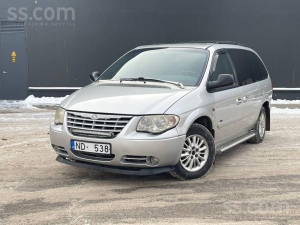 Chrysler Grand Voyager 2007 in Riga, with an engine capacity of 2.80 L and mileage of 235 thousand km for 1200 €, photo 2 on AUTOMOTO.COM.LV