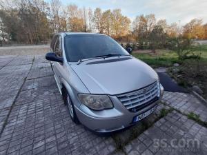 Крайслер Гранд Вояджер 2007 в Цесис, объемом двигателя 2.80 л и пробегом 245 тыс. км за 2000 €, фото  на AUTOMOTO.COM.LV