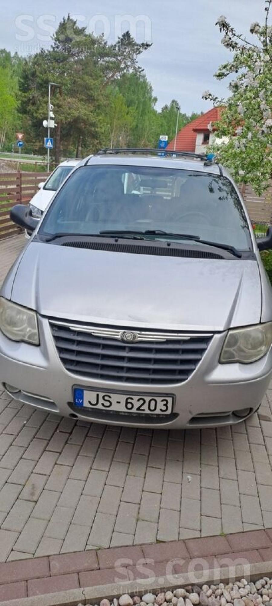 Chrysler Grand Voyager 2007 Rīga, ar dzinēja tilpumu 3.30 L un nobraukumu 352 tūkst. km par 2300 €, foto 9 vietnē AUTOMOTO.COM.LV
