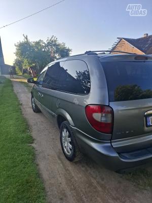 Chrysler Grand Voyager 2007 Kaišiadorys, ar dzinēja tilpumu 2.80 L un nobraukumu 360 tūkst. km par 1600 €, foto 4 vietnē AUTOMOTO.COM.LV
