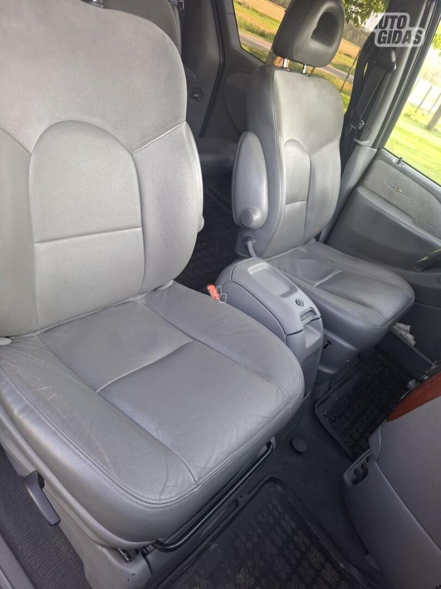 Chrysler Grand Voyager 2007 Kaišiadorys, ar dzinēja tilpumu 2.80 L un nobraukumu 360 tūkst. km par 1600 €, foto 9 vietnē AUTOMOTO.COM.LV