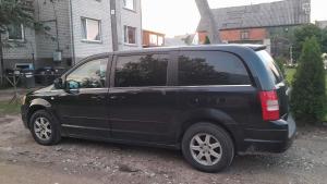 Chrysler Grand Voyager 2008 Tauragė, ar dzinēja tilpumu 2.80 L un nobraukumu 330 tūkst. km par 3300 €, foto 2 vietnē AUTOMOTO.COM.LV