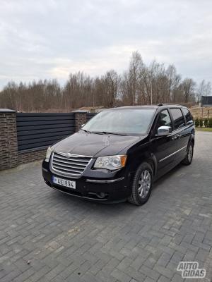 Chrysler Grand Voyager 2008 in Vilnius, with an engine capacity of 2.80 L and mileage of 260 thousand km for 4200 €, photo  on AUTOMOTO.COM.LV