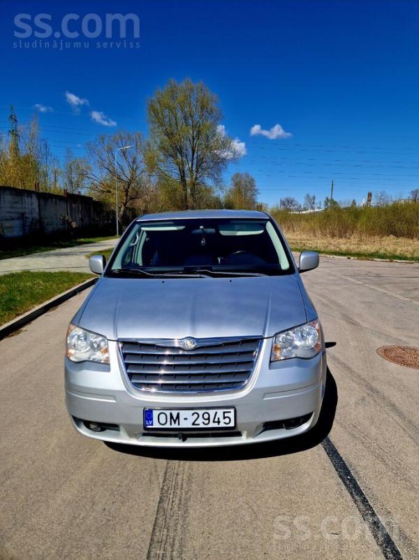 Chrysler Grand Voyager 2008 Jelgava, ar dzinēja tilpumu 2.80 L un nobraukumu 324 tūkst. km par 2600 €, foto 1 vietnē AUTOMOTO.COM.LV