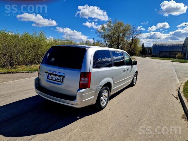 Chrysler Grand Voyager 2008 Jelgava, ar dzinēja tilpumu 2.80 L un nobraukumu 324 tūkst. km par 2600 €, foto 5 vietnē AUTOMOTO.COM.LV