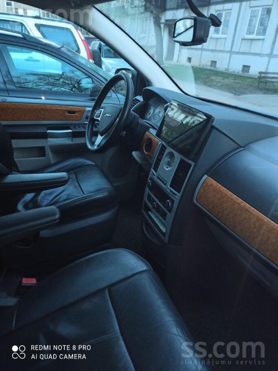 Chrysler Grand Voyager 2008 Jēkabpils, ar dzinēja tilpumu 2.80 L un nobraukumu 320 tūkst. km par 2599 €, foto 6 vietnē AUTOMOTO.COM.LV
