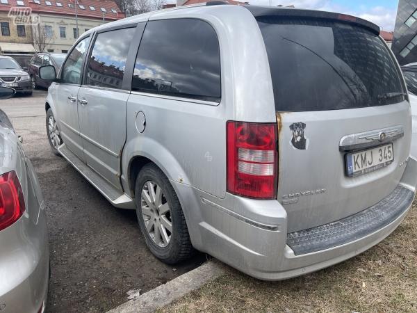Chrysler Grand Voyager 2009 Viļņa, ar dzinēja tilpumu 2.80 L un nobraukumu 300 tūkst. km par 1500 €, foto 4 vietnē AUTOMOTO.COM.LV