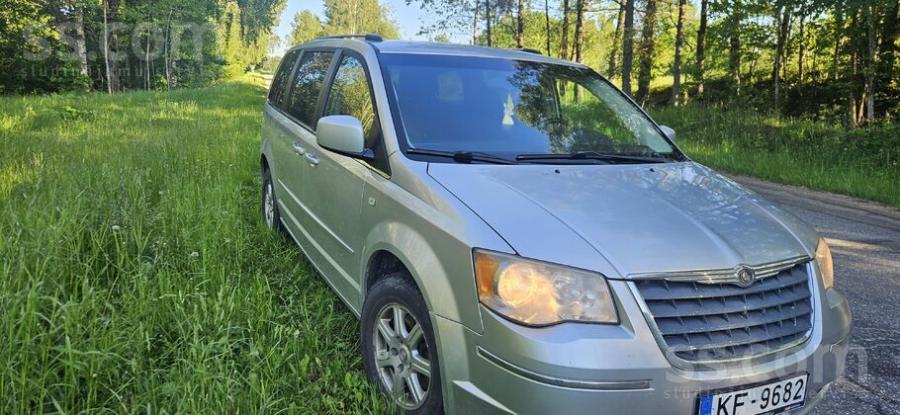 Chrysler Grand Voyager 2009 Cēsis, ar dzinēja tilpumu 2.80 L un nobraukumu 0 tūkst. km par 3500 €, foto 4 vietnē AUTOMOTO.COM.LV