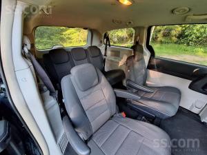 Chrysler Grand Voyager 2009 in Kuldiga, with an engine capacity of 2.80 L and mileage of 395 thousand km for 2760 €, photo 6 on AUTOMOTO.COM.LV