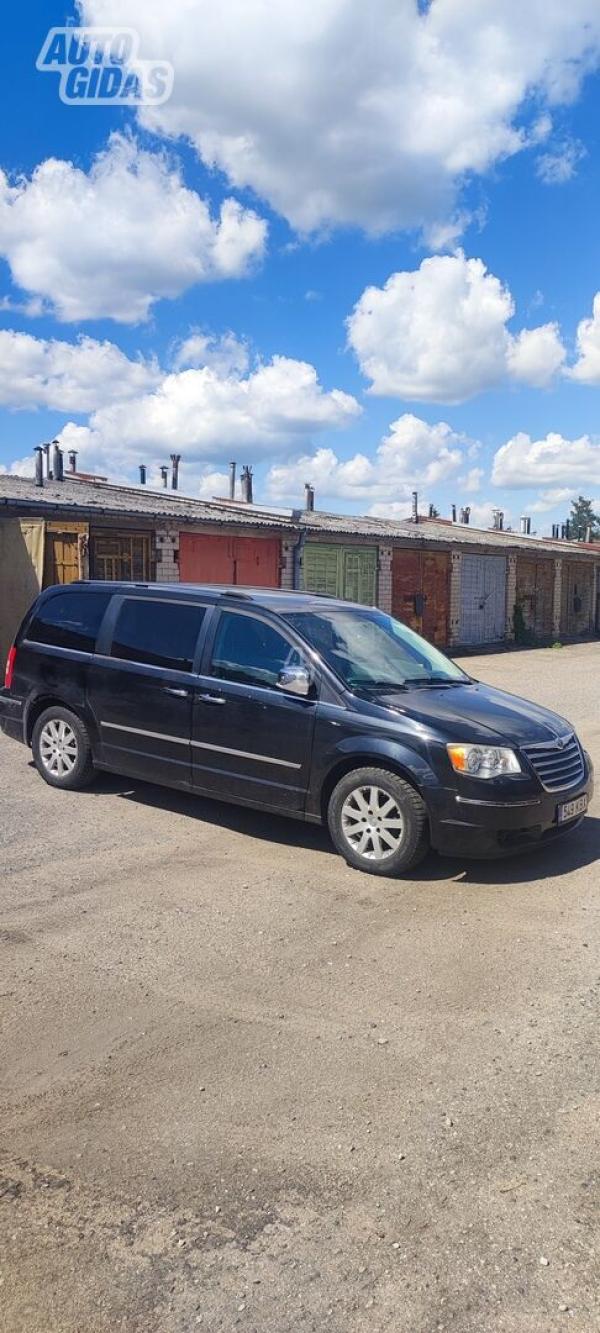 Chrysler Grand Voyager 2010 in Panevezys, with an engine capacity of 2.80 L and mileage of 250 thousand km for 2500 €, photo 1 on AUTOMOTO.COM.LV