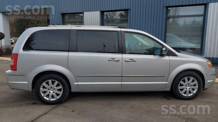 Chrysler Grand Voyager 2010 Rīga, ar dzinēja tilpumu 2.80 L un nobraukumu 159 tūkst. km par 6890 €, foto 10 vietnē AUTOMOTO.COM.LV