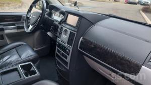 Chrysler Grand Voyager 2010 Rīga, ar dzinēja tilpumu 2.80 L un nobraukumu 159 tūkst. km par 6890 €, foto 12 vietnē AUTOMOTO.COM.LV