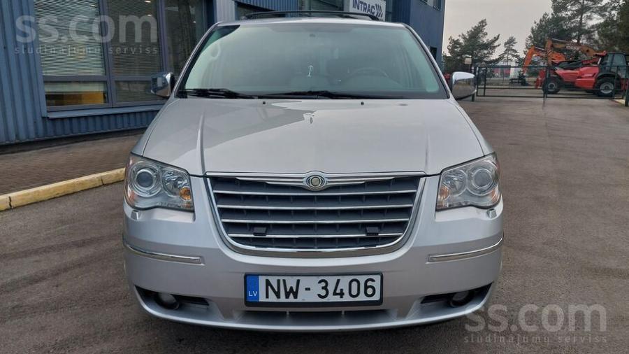 Chrysler Grand Voyager 2010 Rīga, ar dzinēja tilpumu 2.80 L un nobraukumu 159 tūkst. km par 6890 €, foto 14 vietnē AUTOMOTO.COM.LV