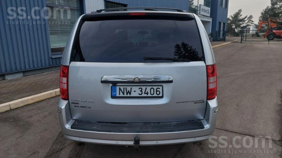 Chrysler Grand Voyager 2010 Rīga, ar dzinēja tilpumu 2.80 L un nobraukumu 159 tūkst. km par 6890 €, foto 15 vietnē AUTOMOTO.COM.LV