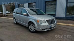 Chrysler Grand Voyager 2010 Rīga, ar dzinēja tilpumu 2.80 L un nobraukumu 159 tūkst. km par 6890 €, foto 18 vietnē AUTOMOTO.COM.LV
