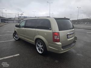 Chrysler Grand Voyager 2011 Viļņa, ar dzinēja tilpumu 3.80 L un nobraukumu 385 tūkst. km par 3600 €, foto 6 vietnē AUTOMOTO.COM.LV