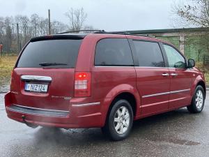 Red Chrysler Grand Voyager 2008 in Kaunas, with an engine capacity of 3.78 L and mileage of 278 thousand km for 4200 €, photo 4 on AUTOMOTO.COM.LV