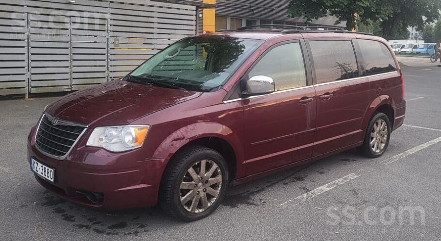 Sarkans Chrysler Grand Voyager 2008 Rīga, ar dzinēja tilpumu 3.80 L un nobraukumu 230 tūkst. km par 2250 €, foto 3 vietnē AUTOMOTO.COM.LV