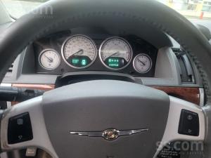Sarkans Chrysler Grand Voyager 2008 Rīga, ar dzinēja tilpumu 3.80 L un nobraukumu 230 tūkst. km par 2250 €, foto 9 vietnē AUTOMOTO.COM.LV