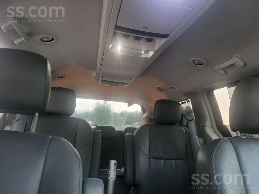 Sarkans Chrysler Grand Voyager 2008 Rīga, ar dzinēja tilpumu 3.80 L un nobraukumu 230 tūkst. km par 2250 €, foto 11 vietnē AUTOMOTO.COM.LV