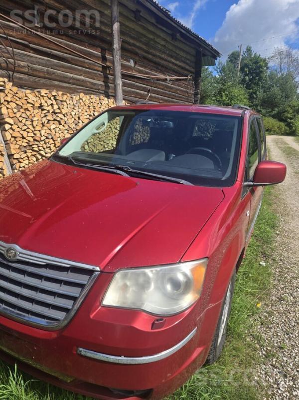 Sarkans Chrysler Grand Voyager 2009 Cēsis, ar dzinēja tilpumu 2.80 L un nobraukumu 0 tūkst. km par 1250 €, foto 1 vietnē AUTOMOTO.COM.LV