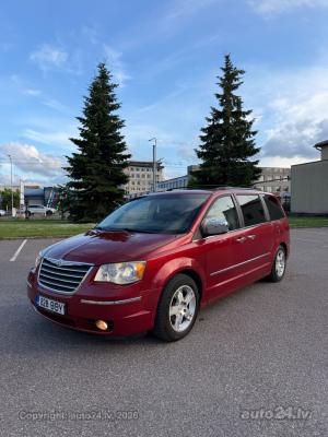 Red Chrysler Grand Voyager 2009 in Tallinn, with an engine capacity of 2.80 L and mileage of 321 thousand km for 1999 €, photo 4 on AUTOMOTO.COM.LV