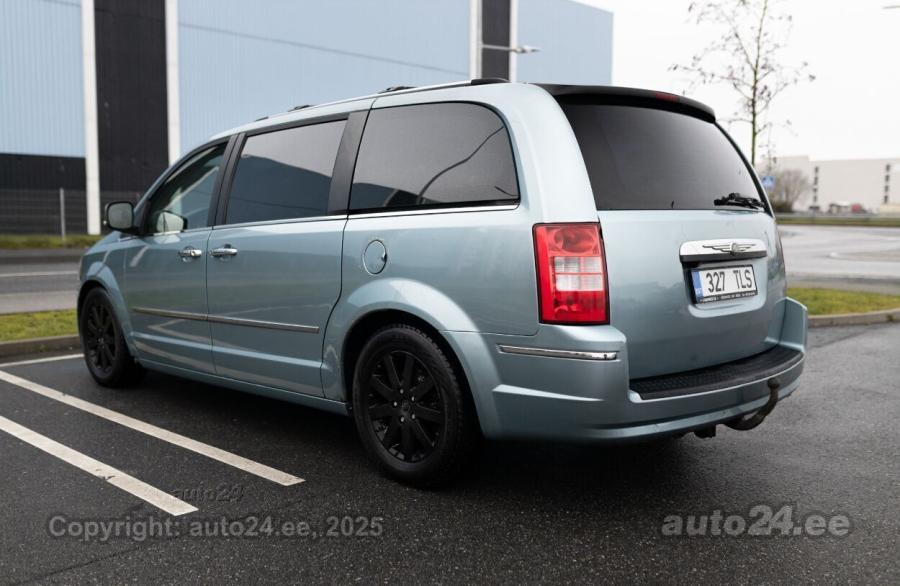 Chrysler Grand Voyager 2008 Tallina, ar dzinēja tilpumu 2.80 L un nobraukumu 347 tūkst. km par 3499 €, foto 6 vietnē AUTOMOTO.COM.LV