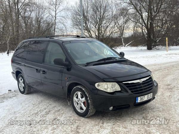 Chrysler Grand Voyager 2008 in Narva, with an engine capacity of 2.80 L and mileage of 280 thousand km for 1500 €, photo 2 on AUTOMOTO.COM.LV