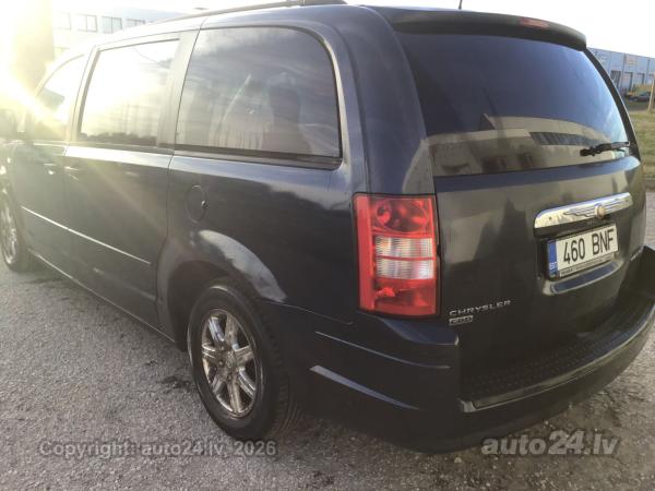 Chrysler Grand Voyager 2008 in Tartu, with an engine capacity of 2.80 L and mileage of 0 thousand km for 2250 €, photo 9 on AUTOMOTO.COM.LV