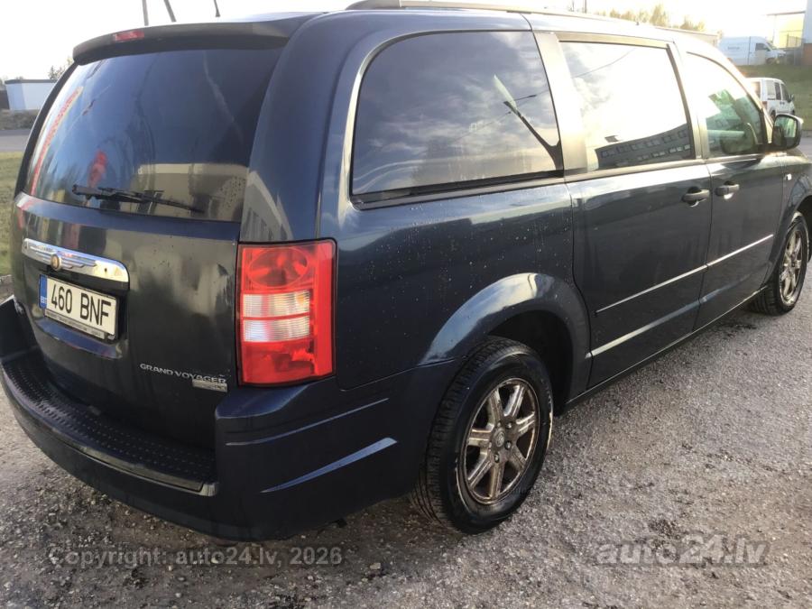 Chrysler Grand Voyager 2008 in Tartu, with an engine capacity of 2.80 L and mileage of 0 thousand km for 2250 €, photo 25 on AUTOMOTO.COM.LV