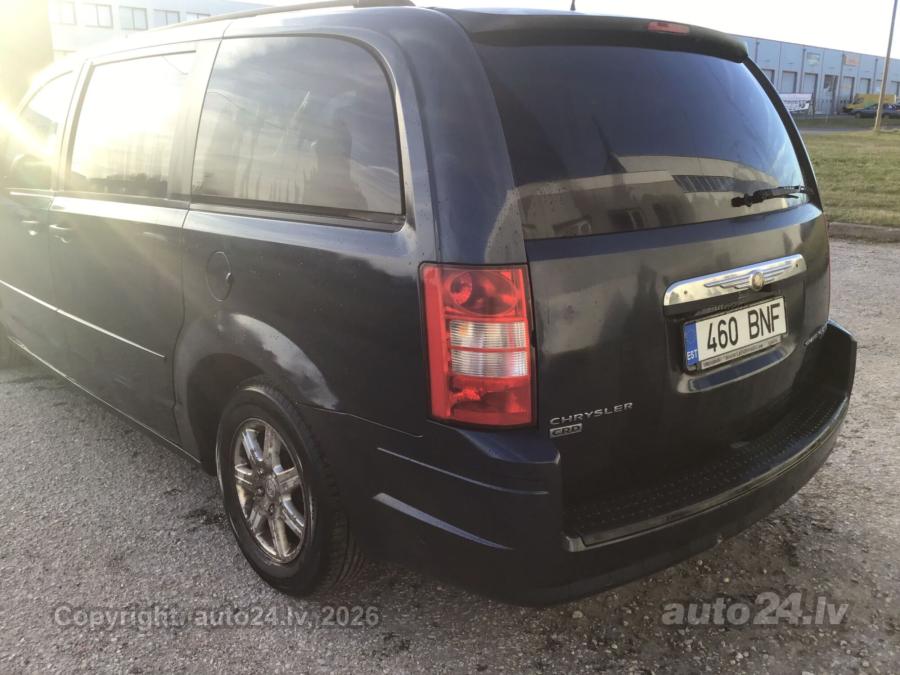 Chrysler Grand Voyager 2008 in Tartu, with an engine capacity of 2.80 L and mileage of 0 thousand km for 2250 €, photo 27 on AUTOMOTO.COM.LV